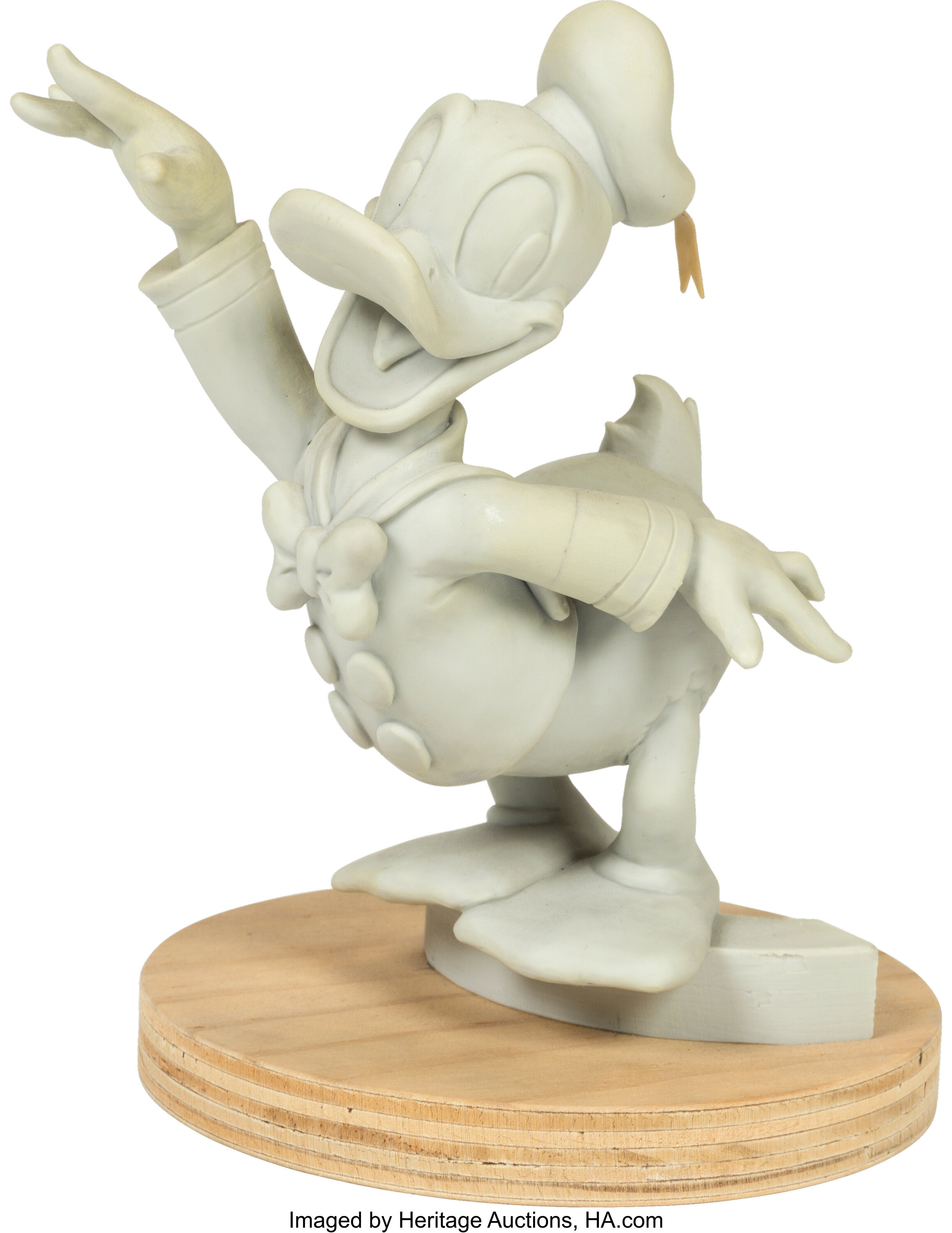 Tokyo Disneyland - Donald Sculpture for "Happiness is Here" Parade ...