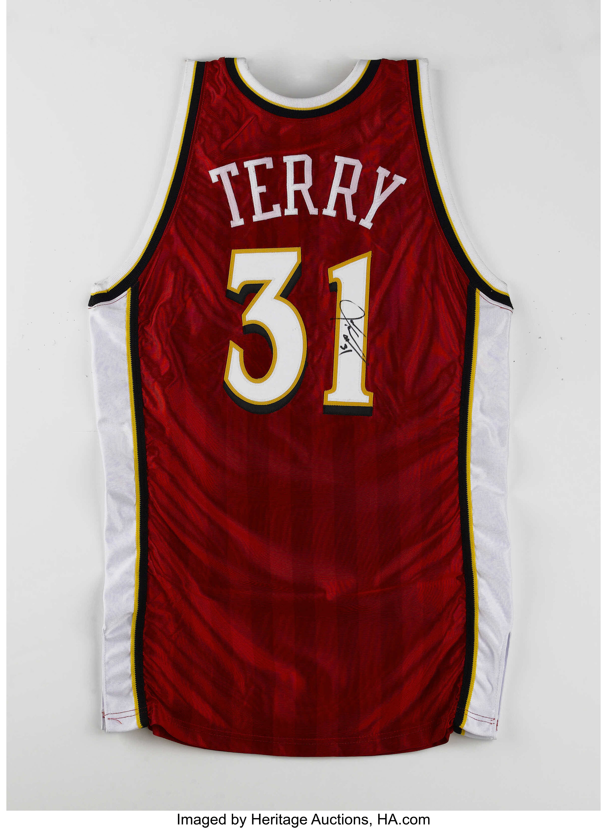 1999-00 Jason Terry Game Worn and Signed Jersey. Here we offer a | Lot ...