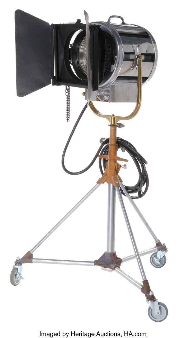 Mole Richardson Junior Solar Spot 2k Fresnel studio light with | Lot ...