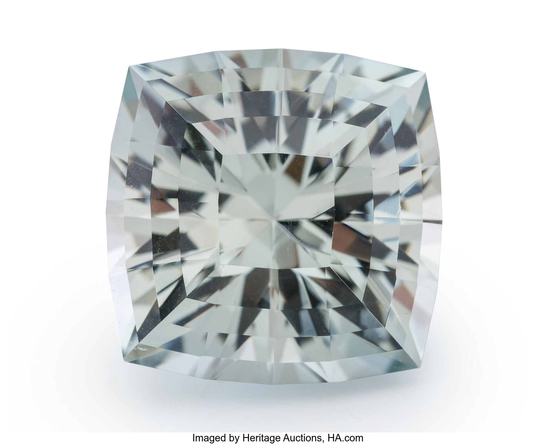 Gemstone: Blue Topaz - 50.42 Cts.. Brazil. 20.23 x 20.21 x 15.71 | Lot ...