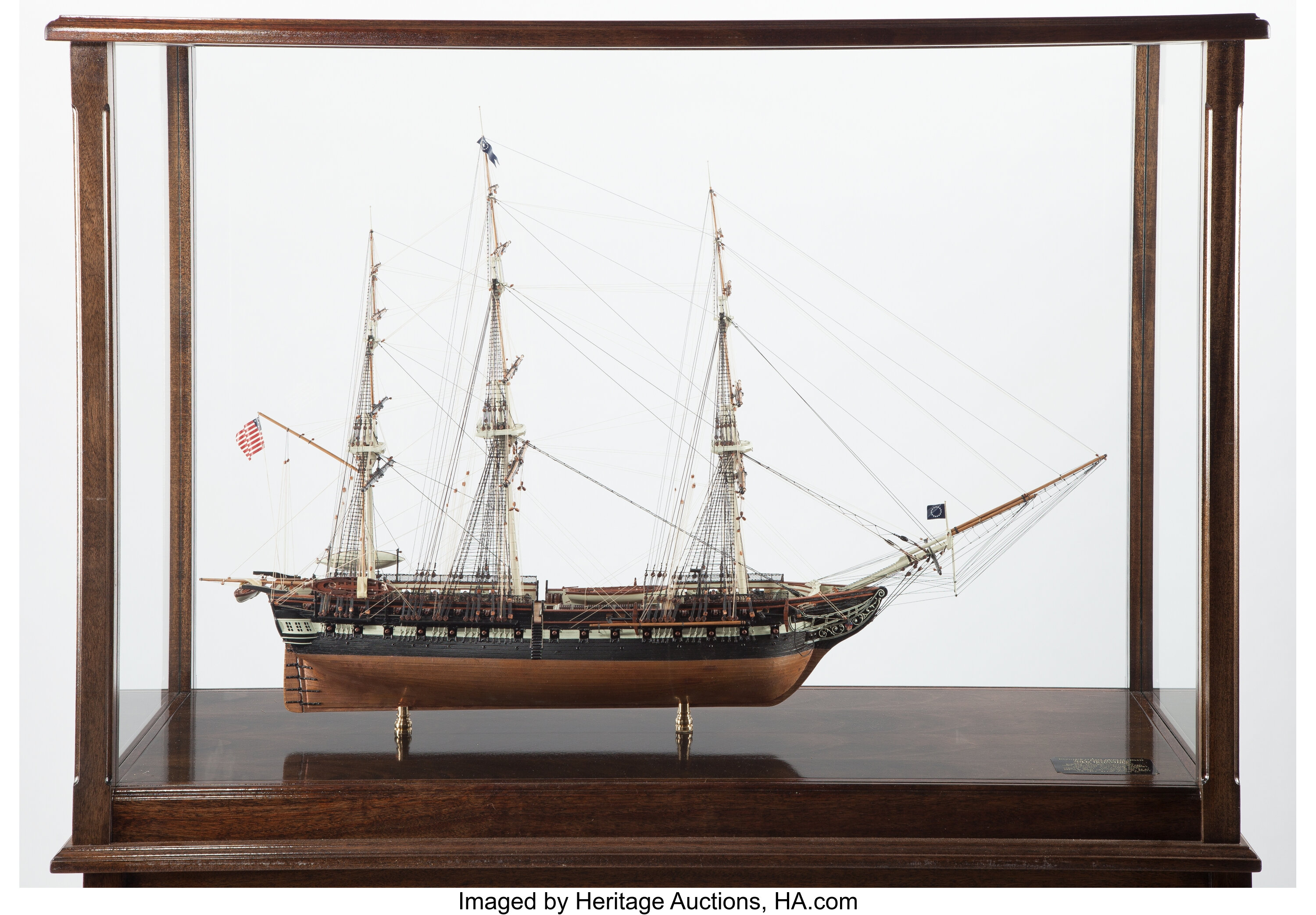 FINE SCALE SHIP MODEL OF THE U.S. FRIGATE CONSTITUTION . 32 x | Lot ...